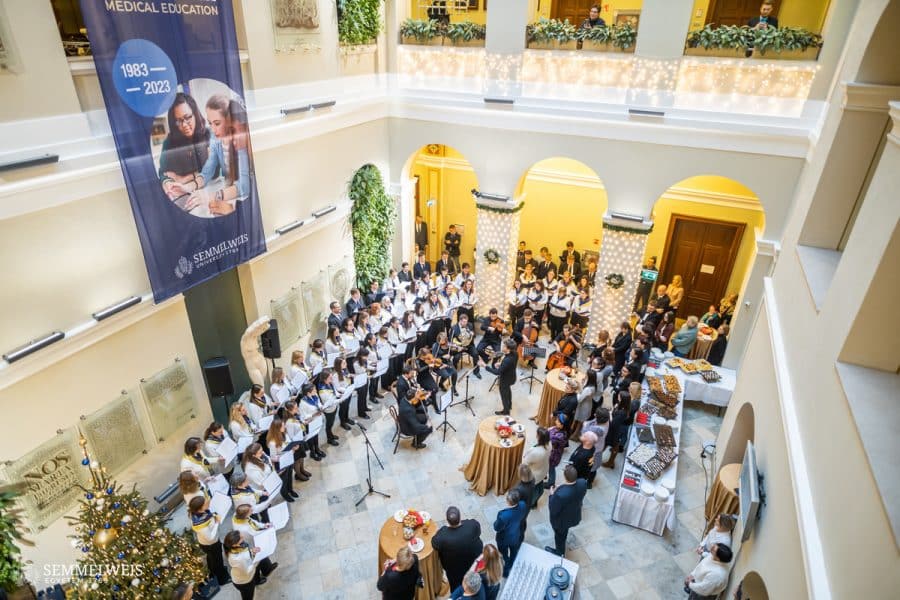 Christmas tea at the Main Hall of the Rector’s Building – Semmelweis ...