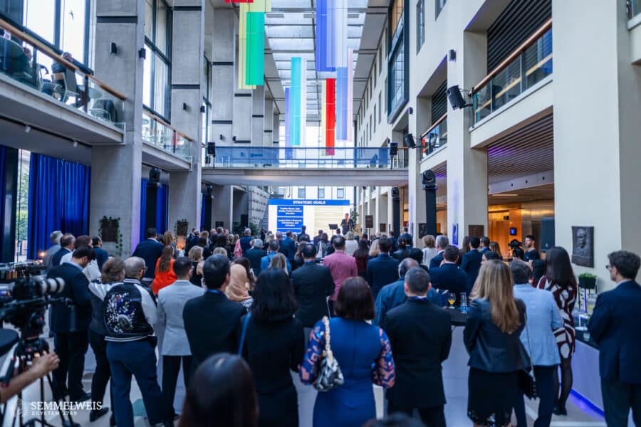 Knowledge and perseverance – Semmelweis hosts 2025 International Alumni Meeting – Semmelweis ...