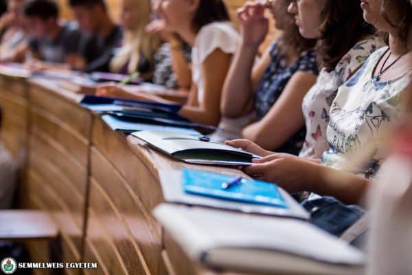 A világ legjobb 400 egyeteme között a Semmelweis a Times Higher Education képzésterületi ...