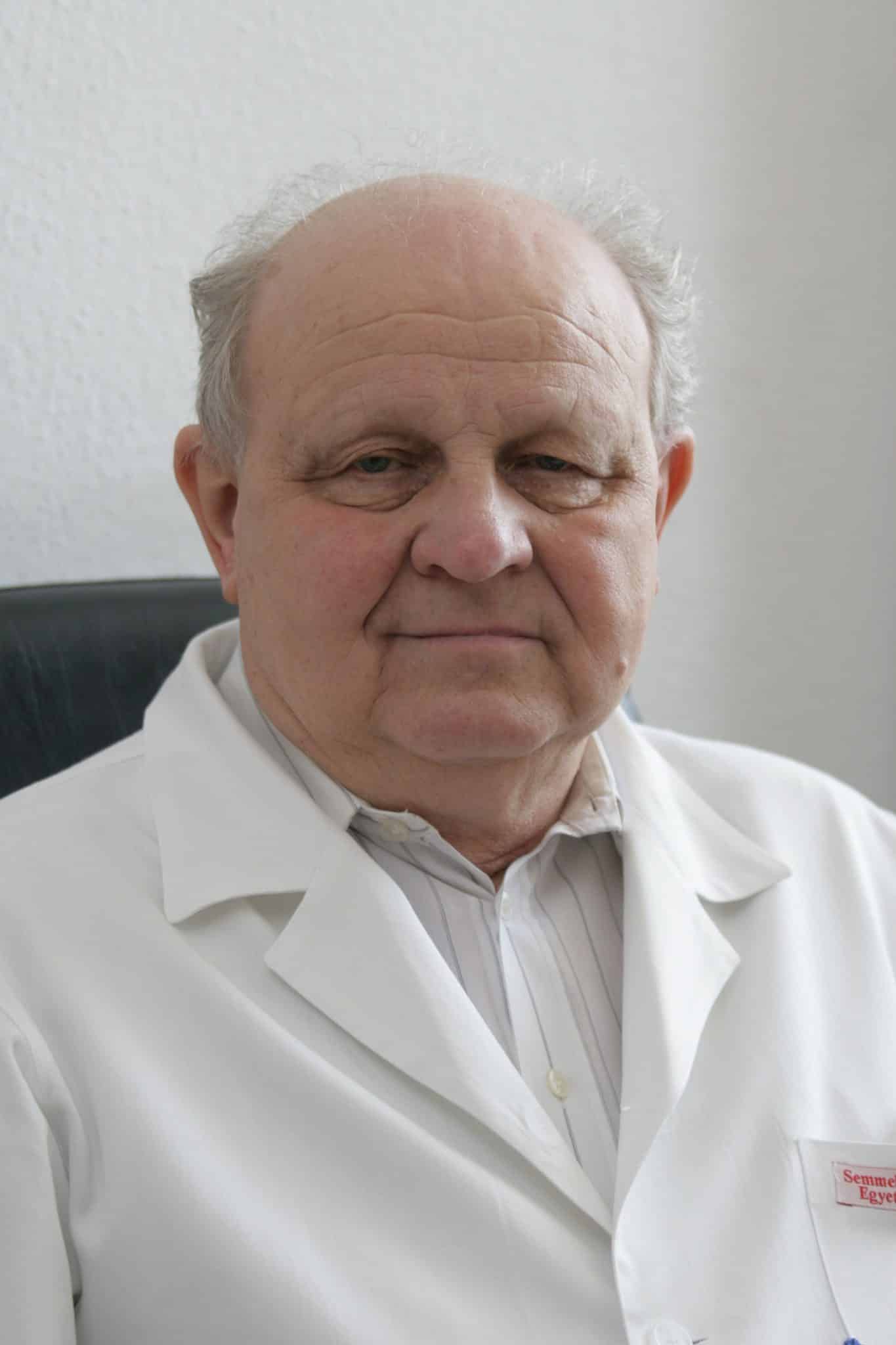 „Valami hajtott minket és idáig jutottunk” – Generációk az egyetemen: a ...