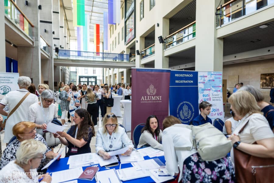 Első alkalommal rendezték meg a konduktorok világtalálkozóját – Semmelweis Hírek