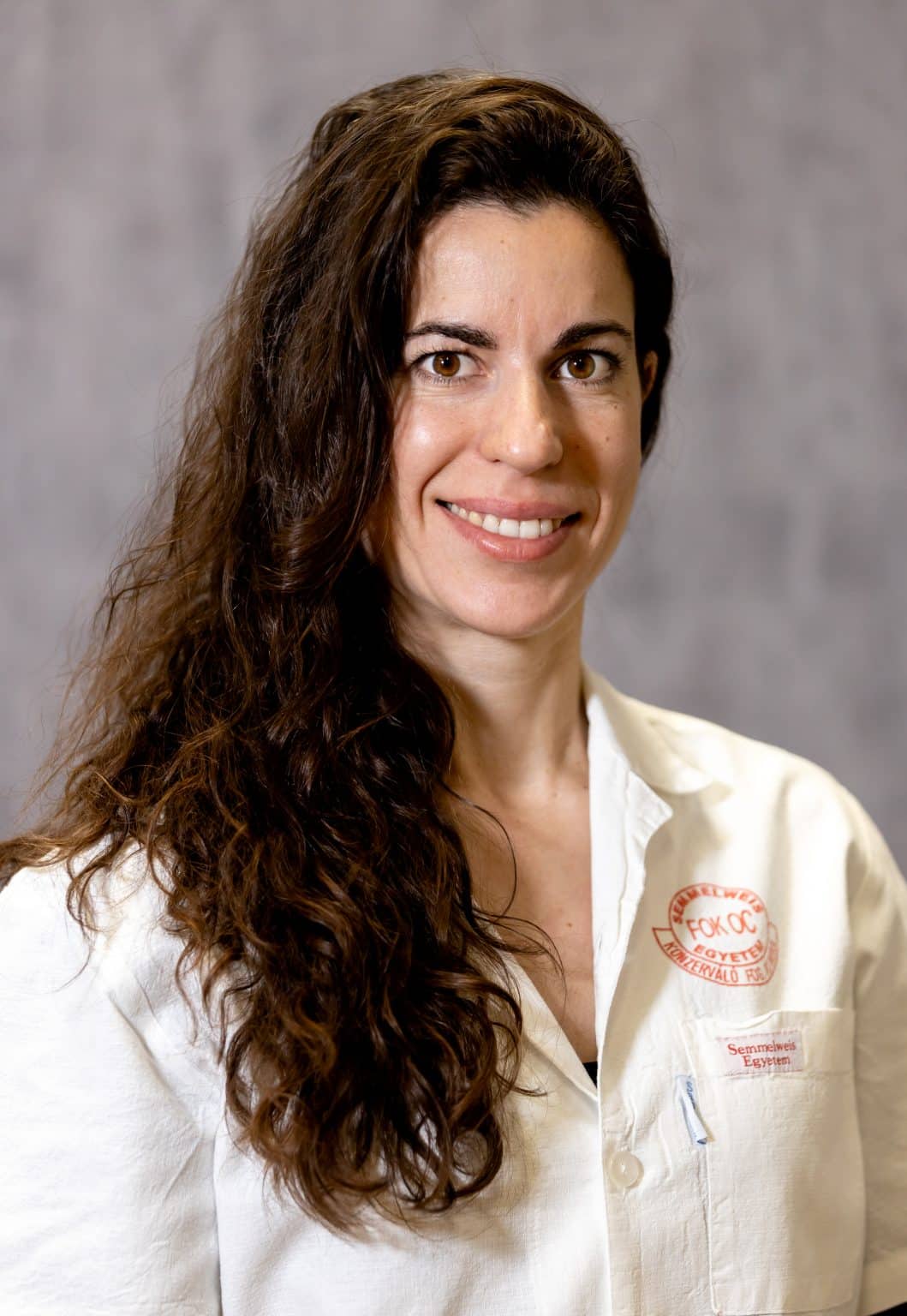 Munkatársak – Helyreállító Fogászati és Endodonciai Klinika