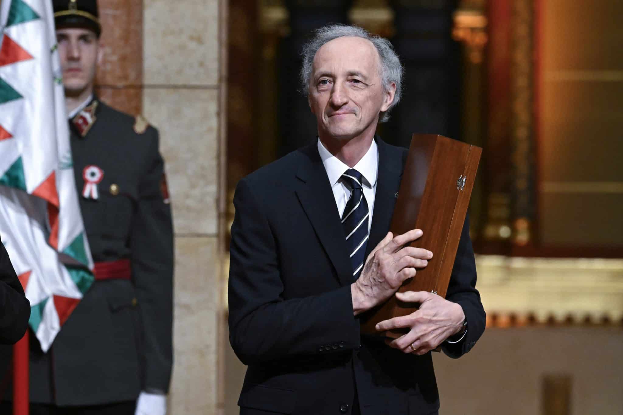 Széchenyi-díjjal ismerték el Prof. Dr. Tímár József munkásságát ...