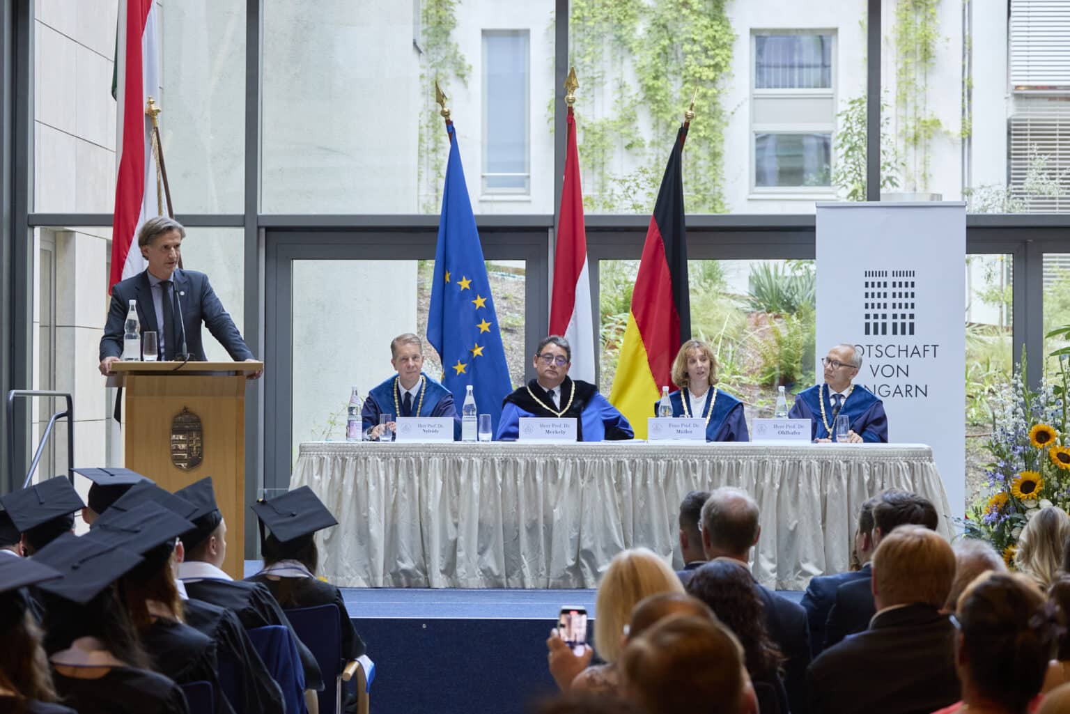 Diplomákat adtak át a Semmelweis Egyetem ACH Campusán végzett hallgatóknak – Pulmonológiai Klinika