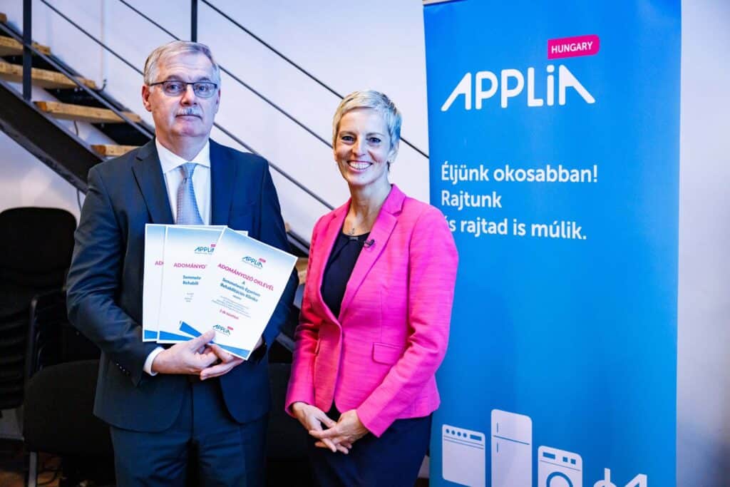 Új háztartási gépeket adományozott az APPLiA Magyarország a Rehabilitációs Klinikának ...